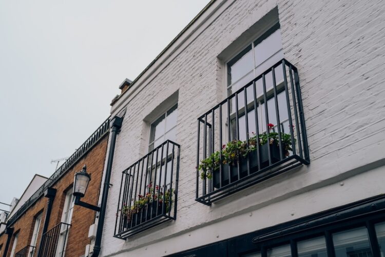 Juliet Balcony: Essential Guide for Modern Homes - Housely