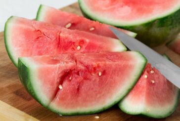 15 Benefits of Eating Watermelon - Housely