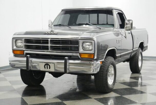 The Dodge Warlock: Tracing the History of An American Classic - Housely