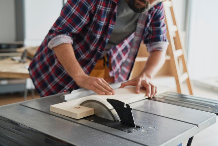 15 Table Saw Tips for Smoother and Safer Cuts - Housely