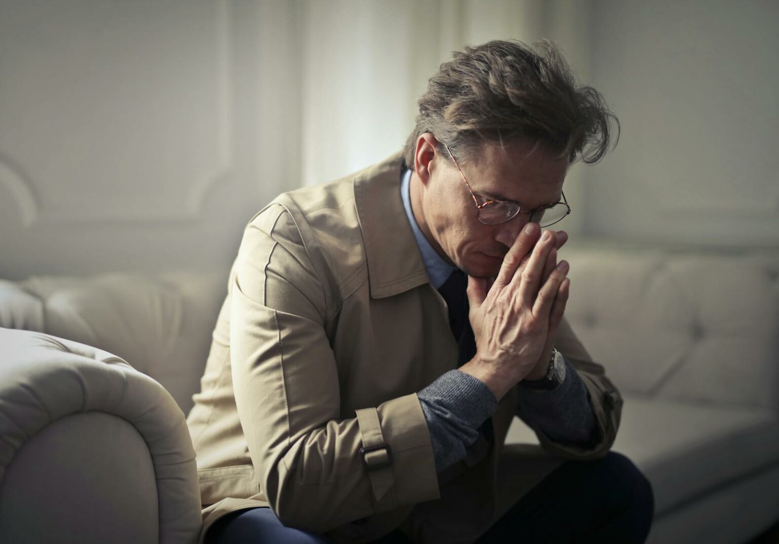 15 Habits of Highly Intelligent People - Housely