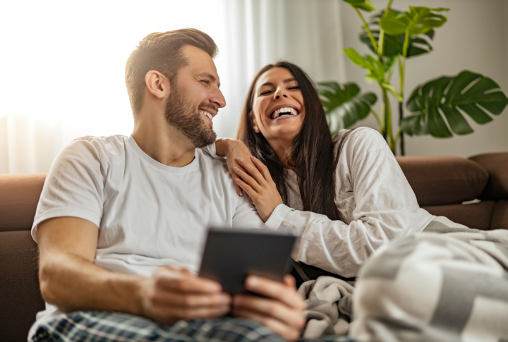 15 Things Couples Who Have Been Together Forever Can Relate To - Housely