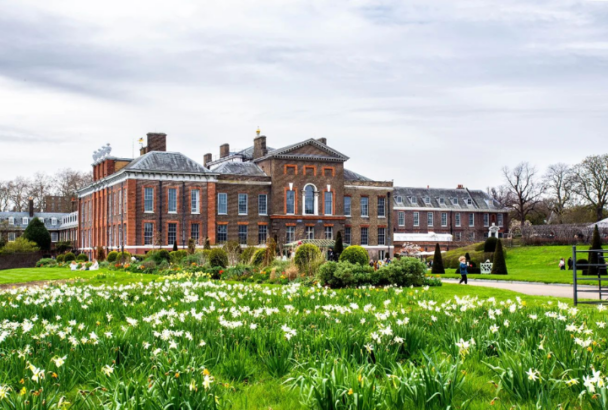 15 Stunning Residences of the British Monarchy - Housely