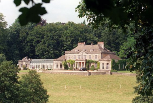 15 Stunning Residences of the British Monarchy - Housely