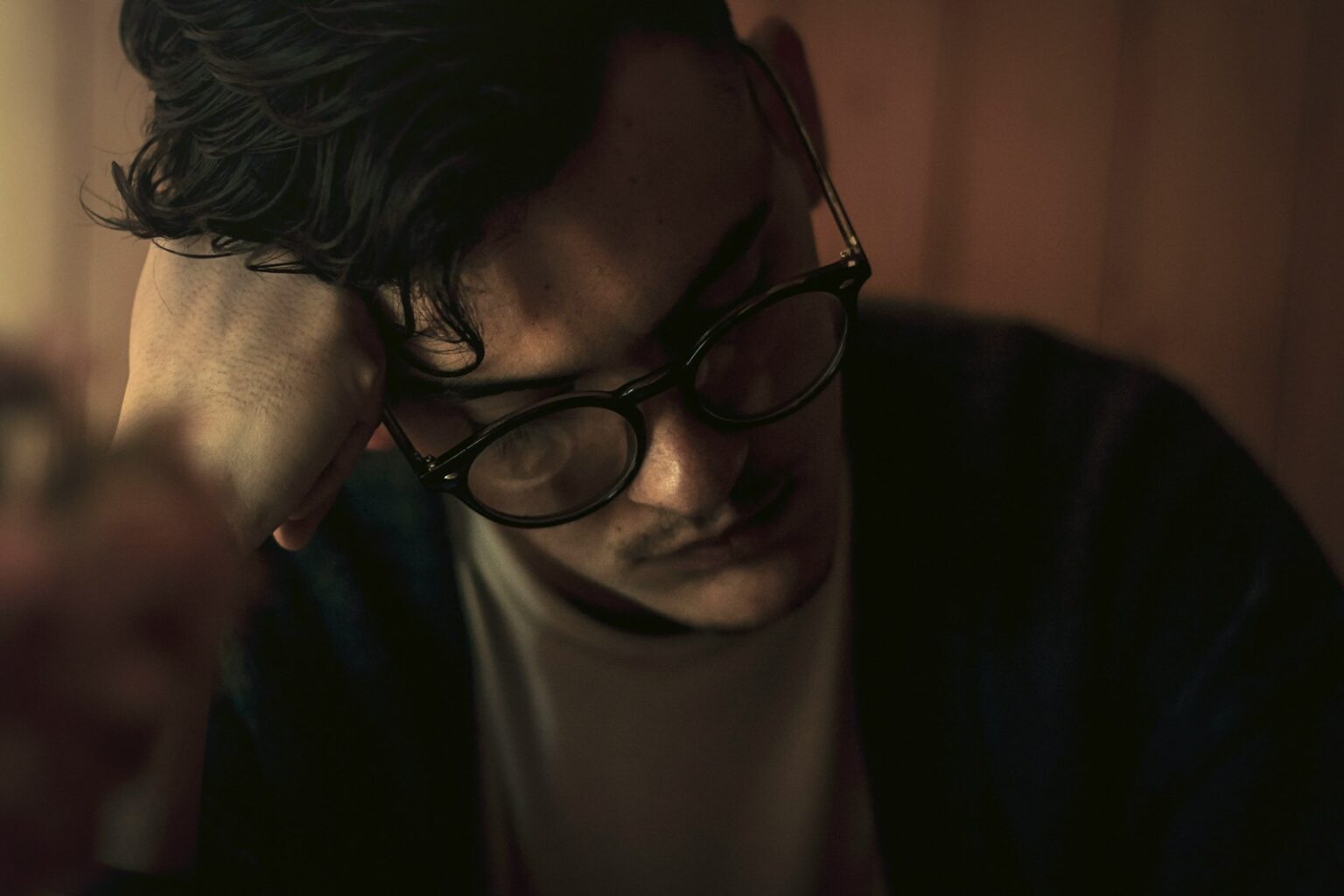 15 Habits of Highly Intelligent People - Housely