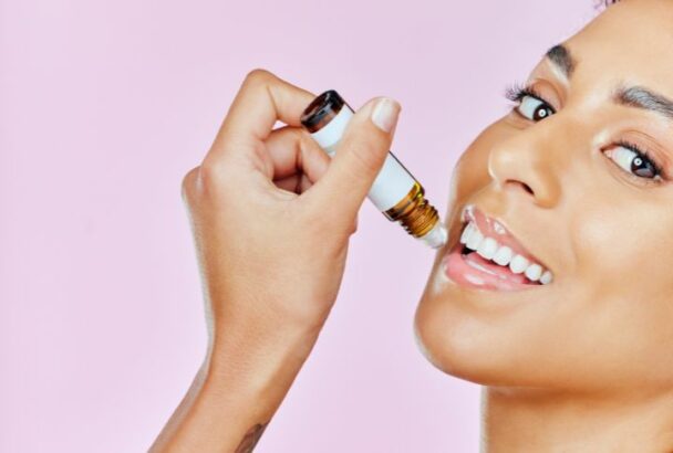 15 Best Lip Oils for a Glossy, Non-Sticky Pout - Housely
