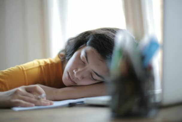 15 Bizarre Sleeping Disorders - Housely
