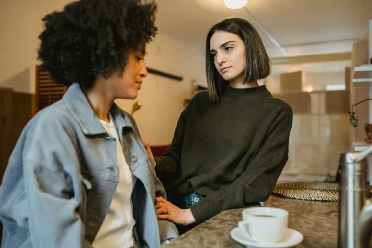 29 Warning Signs That You Are Dealing With Someone Evil - Housely