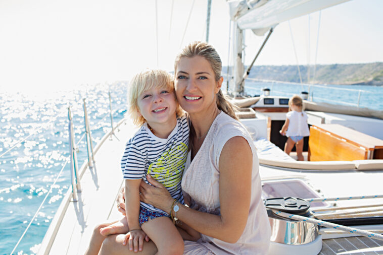 15 Signs You’ve Made It To The Upper Middle Class - Housely