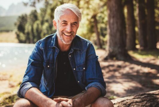 15 Reasons Why Older Men Enjoy Being Alone - Housely