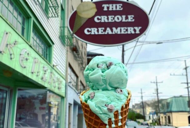 15 Old-School Ice Cream Shops with Classic Offerings - Housely