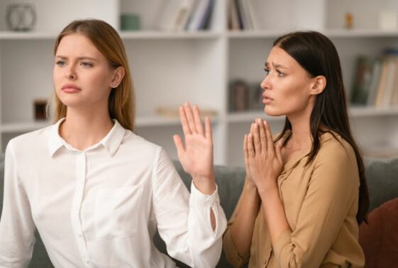 These Are 15 Reasons People Ignore You And How To Fix It - Housely