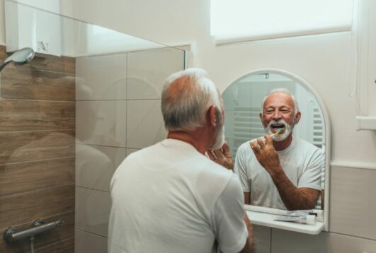 What Causes 'Old People Smell' and How to Combat It - Housely