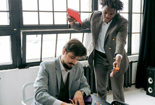 15 Behaviors to Avoid When Responding to Disrespect - Housely