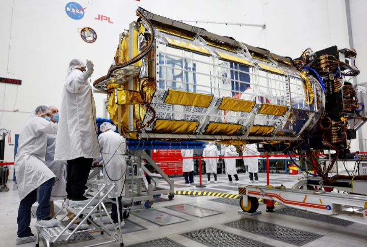 Ex-NASA Engineer Claims Discovery of Anti-Gravity Technology - Housely