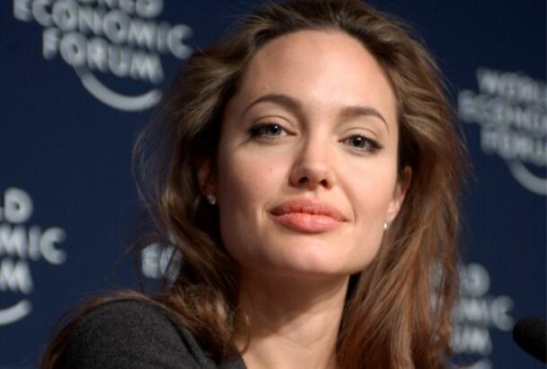 15 Famous People With Surprisingly Hidden Talents - Housely