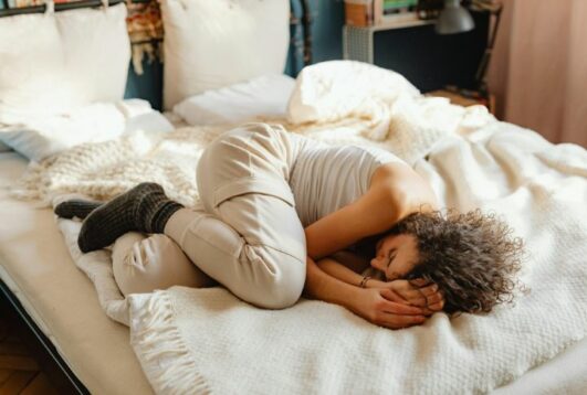 15 Sleeping Positions And What They Reveal About Your Personality - Housely