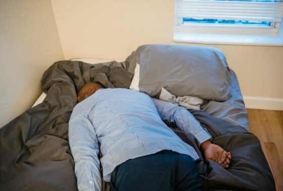 15 Sleeping Positions And What They Reveal About Your Personality - Housely