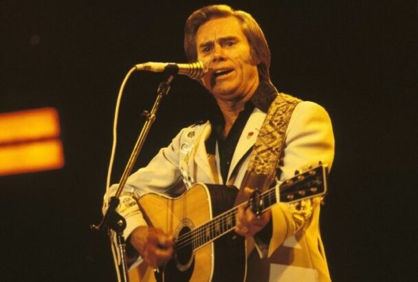 15 Country Music Legends and Their Greatest Hits - Housely