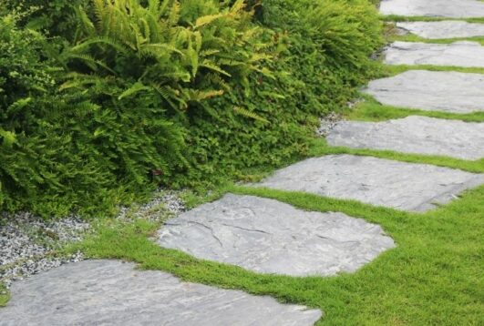 15 Creative Ways to Incorporate Rocks in Your Yard - Housely