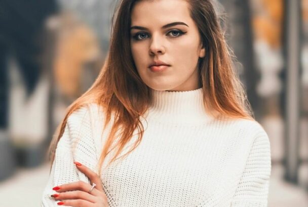 15 Habits of Women Who Are Always Attractive - Housely