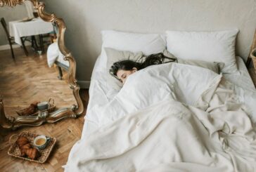 15 Sleeping Positions And What They Reveal About Your Personality - Housely