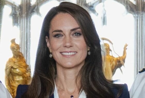 15 Timeless Beauty Hacks of the Royal Family - Housely
