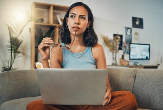 15 Common Habits of Highly Intelligent People - Housely