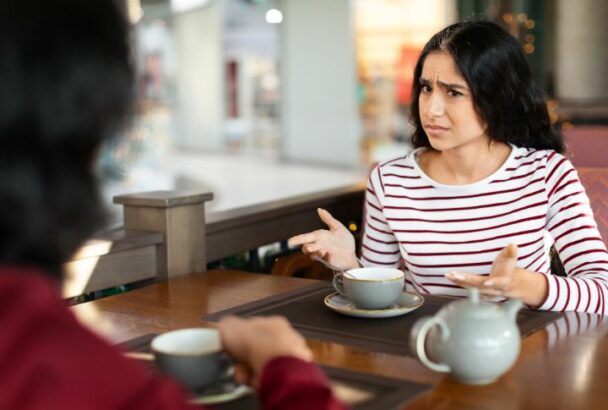 15 Common Traits That Make You Less Attractive - Housely