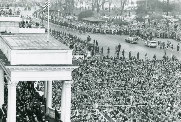 15 Timeless Photos that Capture America in the 1950s - Housely