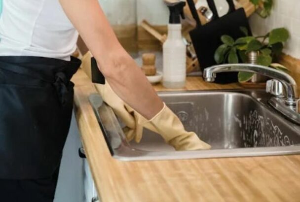 15 Habits People with Fresh-Smelling Homes Avoid Entirely - Housely