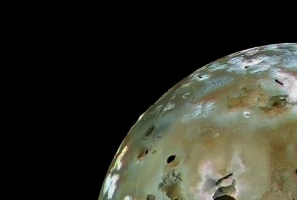 Juno’s Stunning Flybys Reveal the Fiery Wonders of Jupiter’s Most ...