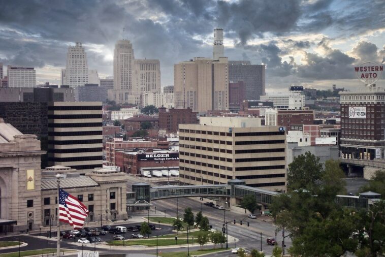 15 Things Only People from the Midwest Will Understand - Housely