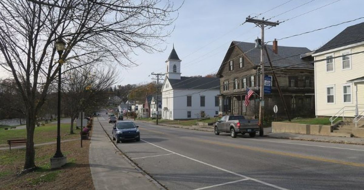 America's 15 Most Peaceful Rural Towns - Housely