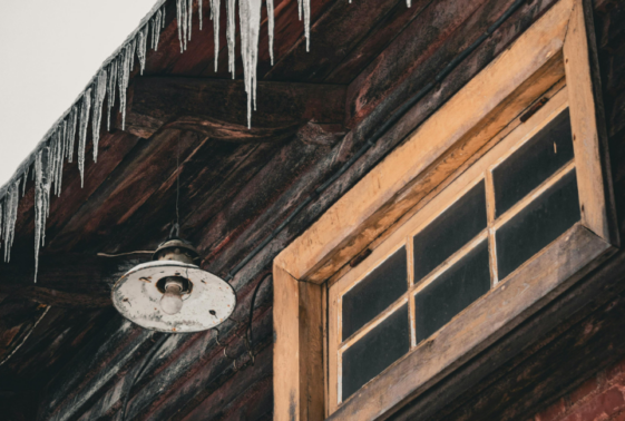 15 Simple Solutions to Prevent Ice Dams and Protect Your Roof - Housely