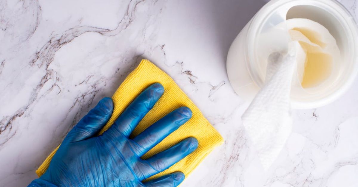 15 Easy Steps to Craft Your Own Disinfectant Wipes - Housely