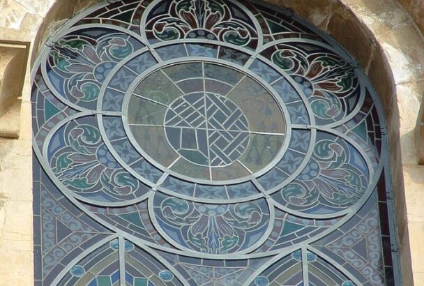 20 Clues to Differentiate Victorian and Queen Anne Homes with ...