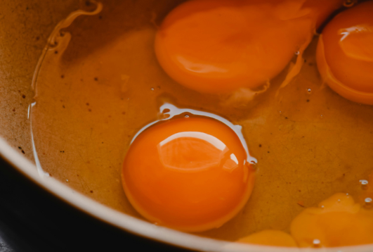 10 Reasons Why Egg Yolk Color Matters More Than You Think - Housely