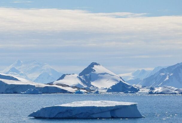 20 Things Lake Enigma Reveals About Antarctica’s Hidden Depths - Housely