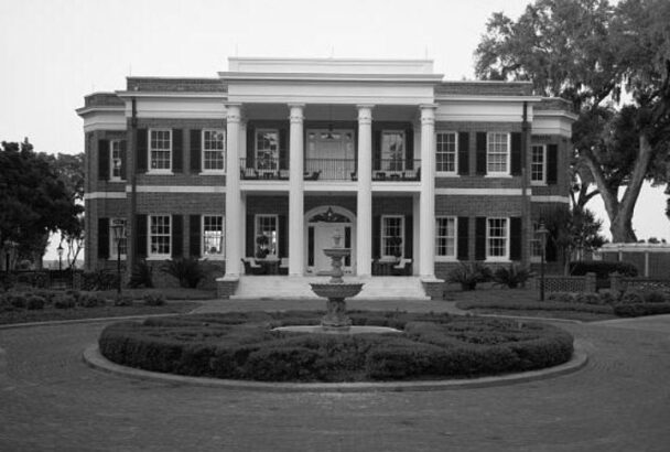 A Peek Into Henry Ford’s Most Iconic Homes - Housely