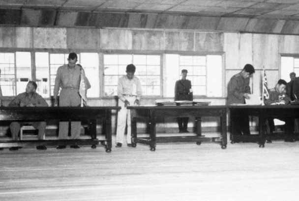 20 Changes That Molded Post-War America - Housely