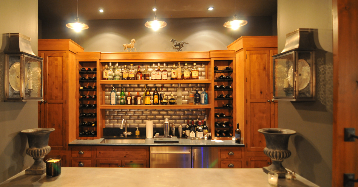 20 Ways To Create The Perfect Home Bar For Entertaining - Housely