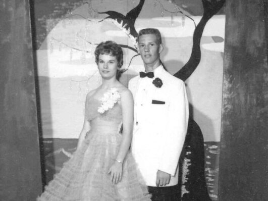 20 Absurd Rules Every Teen in the 60s Had to Follow - Housely