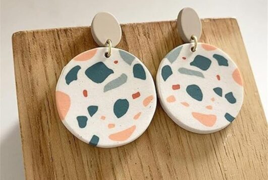 20 Best-Selling Handmade Items To Craft Your Way To Profit - Housely