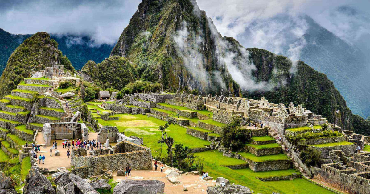 20 Ancient Mysteries That Keep Archaeologists Up At Night - Housely