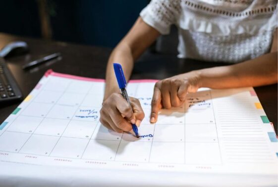 20 Tips To Keep Family Chores On Track Despite Conflicting Schedules ...