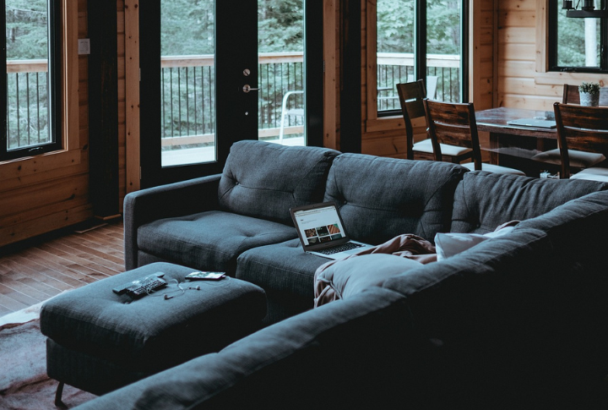 Sofa Or Couch? 10 Details That Define The Difference - Housely