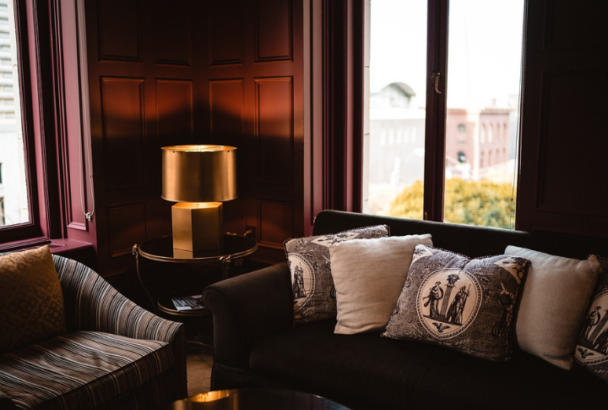 Sofa Or Couch? 10 Details That Define The Difference - Housely