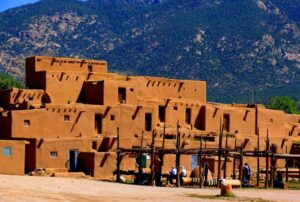 10 Ancient Civilizations That Shaped Early North America - Housely