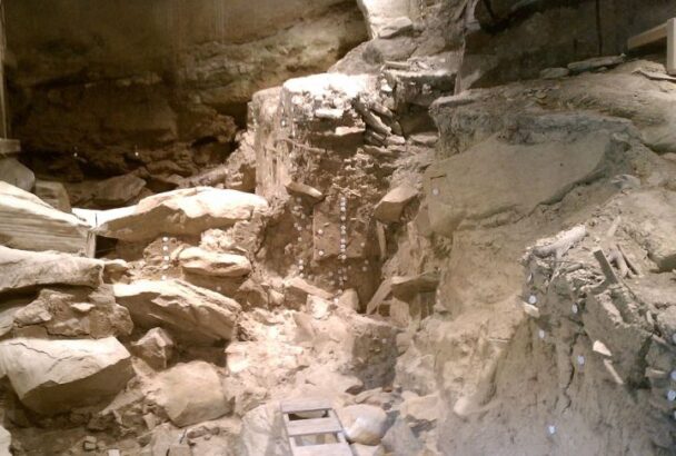 Theories About How Early Migrations Across Continents Took Place - Housely